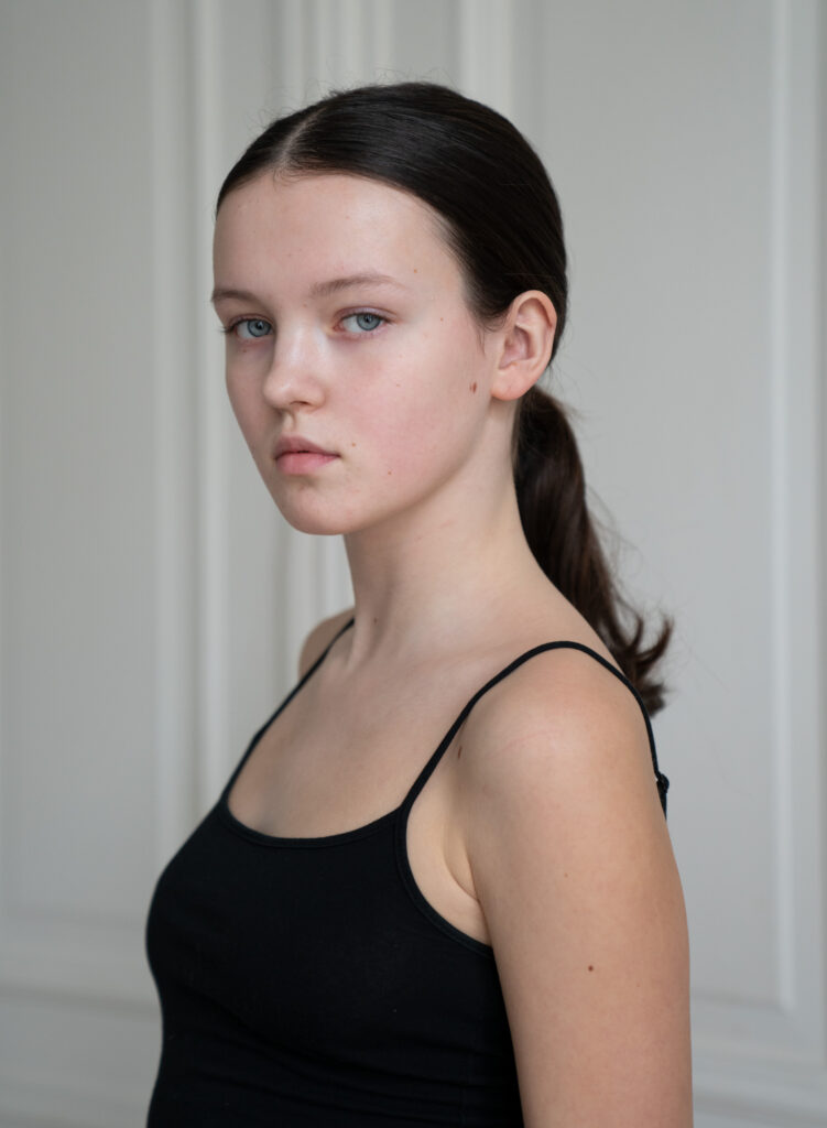 Lily Fashion Model | Vvookmanagement